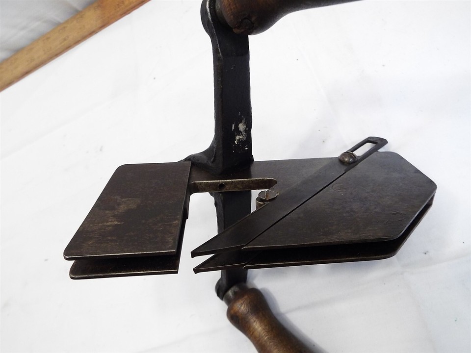 Antique Sandusky Co Grasshopper Router Weather-Stripping Plane Veneer ...