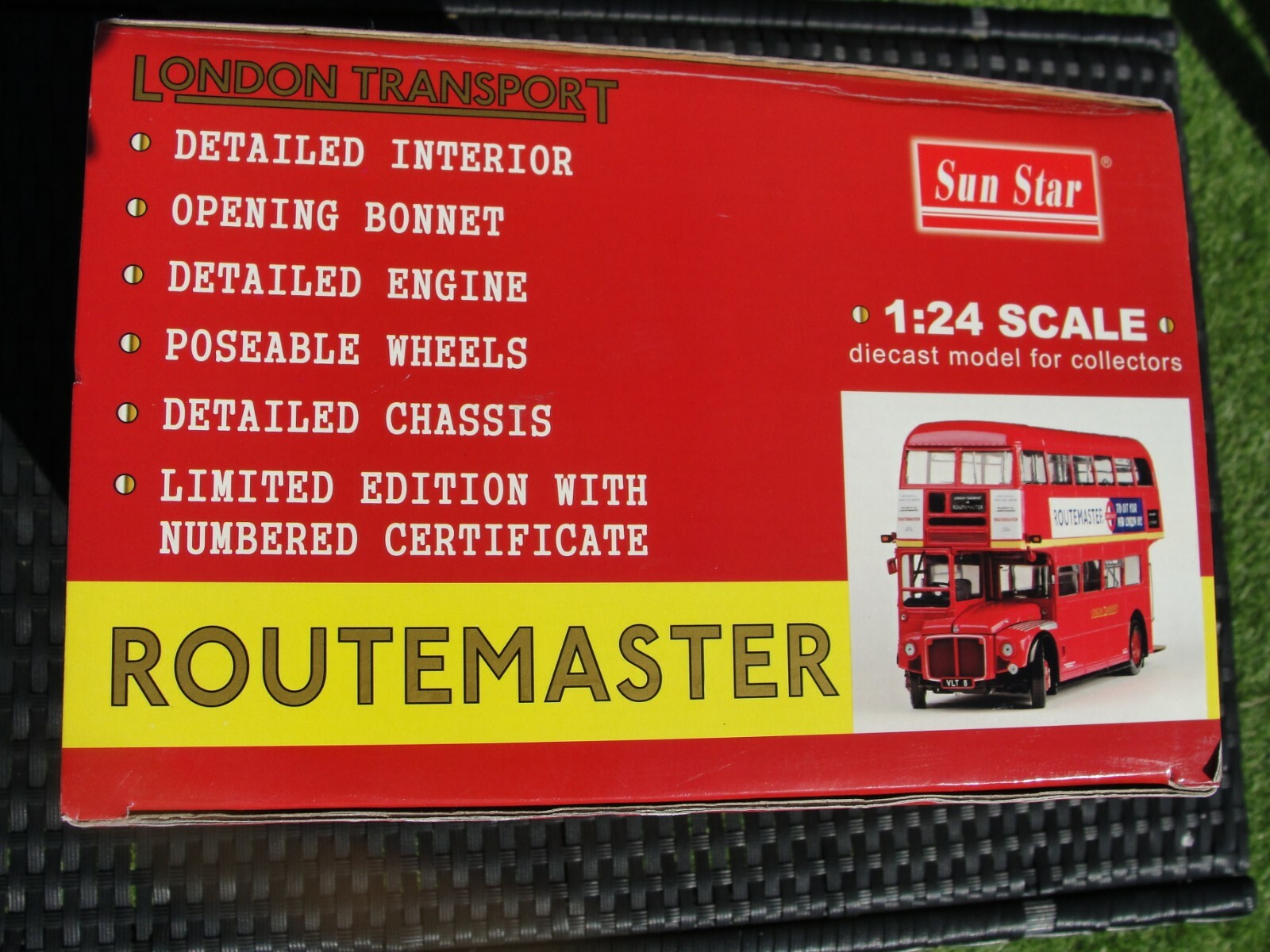 Sunstar Routemaster London Bus 1/24 No 2902 Rm254 for sale online | eBay