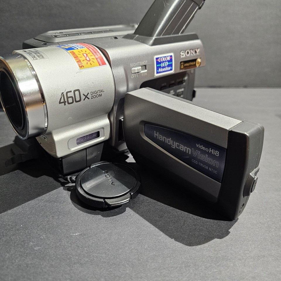 Sony Video Hi 8 Handycam CCD-TRV58 Video Camera Camcorder w ...