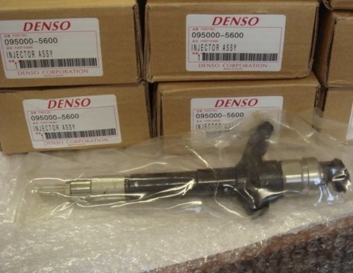 GENUINE DENSO 095000-5600 INJECTOR MITSUBISHI 4D56 TRITON L200 1465A041 ...