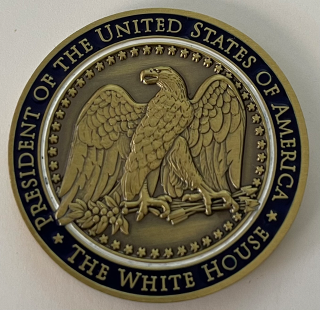 POTUS DONALD TRUMP 45 THE WHITE HOUSE NAVY MESS NO DATE GOLD CHALLENGE ...