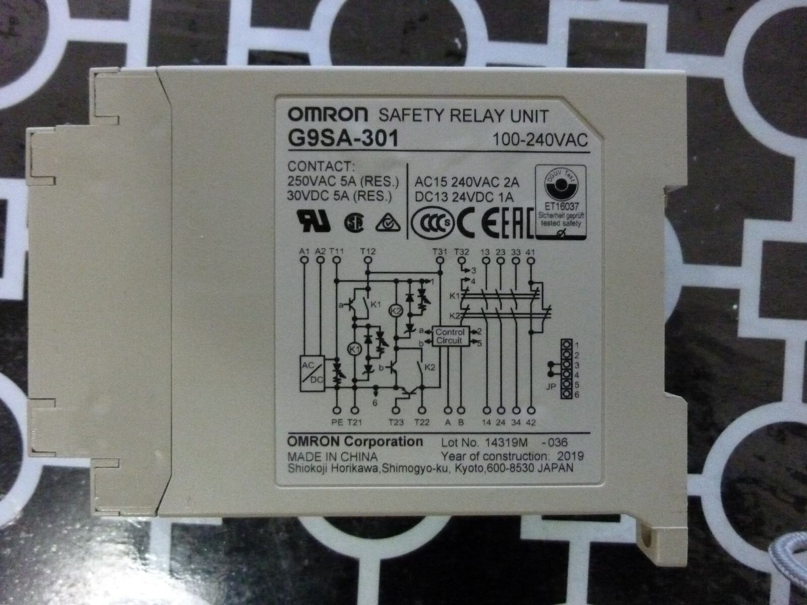Omron Safety Relay Unit G9SA-301, 100-240VAC | eBay