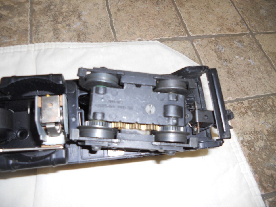 COLLECTOR GRADE LIONEL POSTWAR #622 EARLY 1949 S. FE BELL RINGING SWITCHER C-9 | eBay