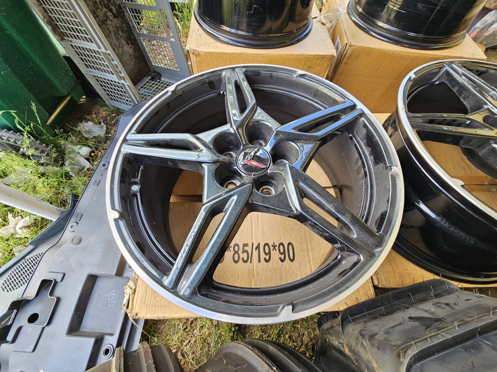 Factory Chevrolet Corvette Front Wheel Stingray 19 C8 Black OEM ...