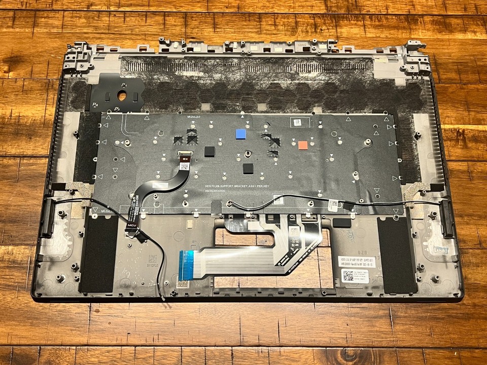 Dell Alienware X17 R2 Palmrest US Keyboard Top Cover AM303000801 ...