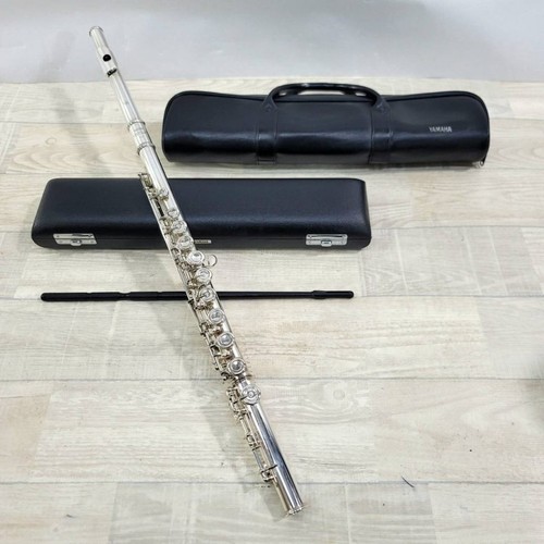 Flauto Yamaha YFL-351S con giunto a pedale ad H revisionato 2025 labbro ...