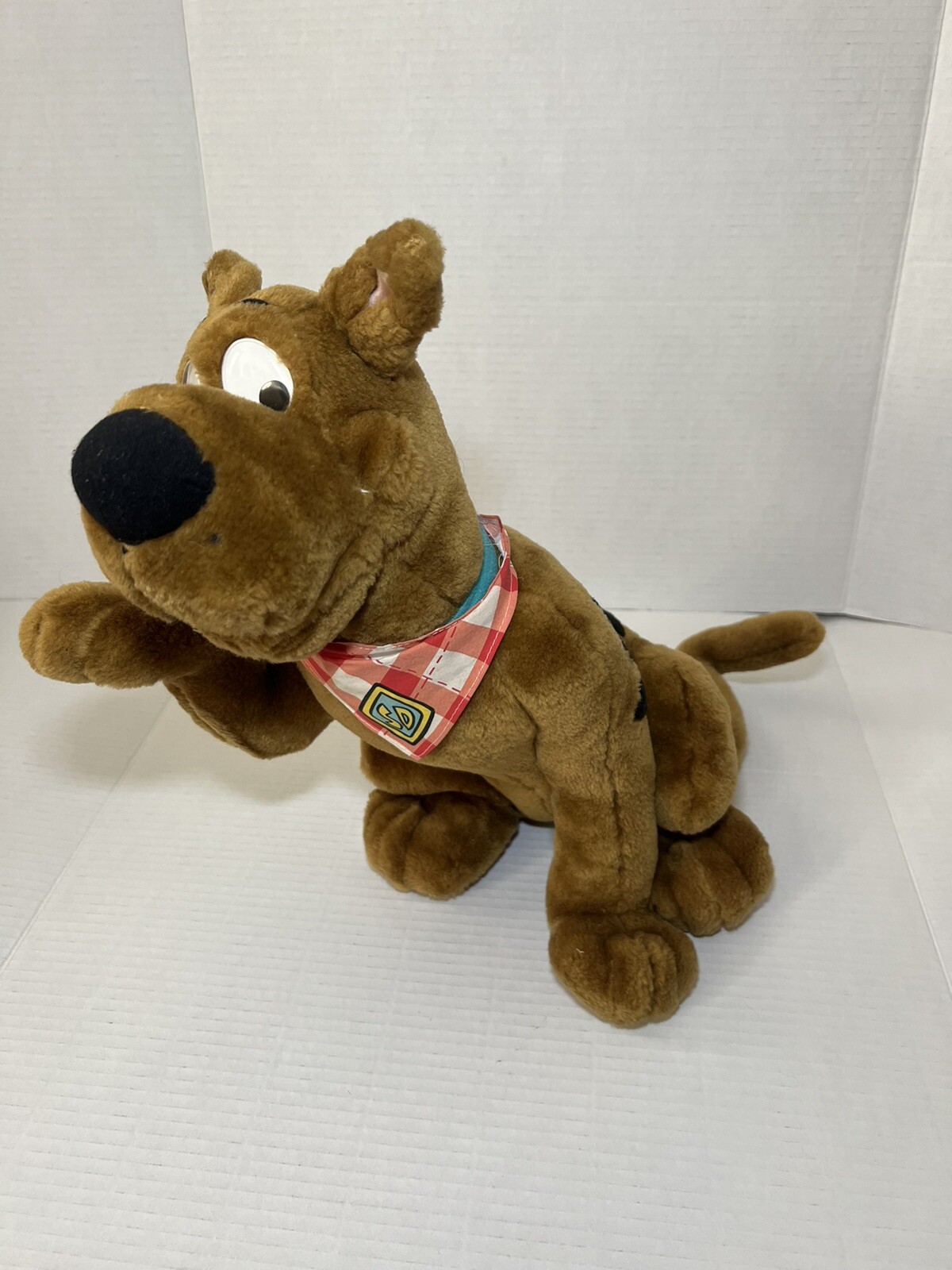 Vintage Scooby-Doo Snack Attack Talking Shaking 14" Plush 2001 Does Not ...