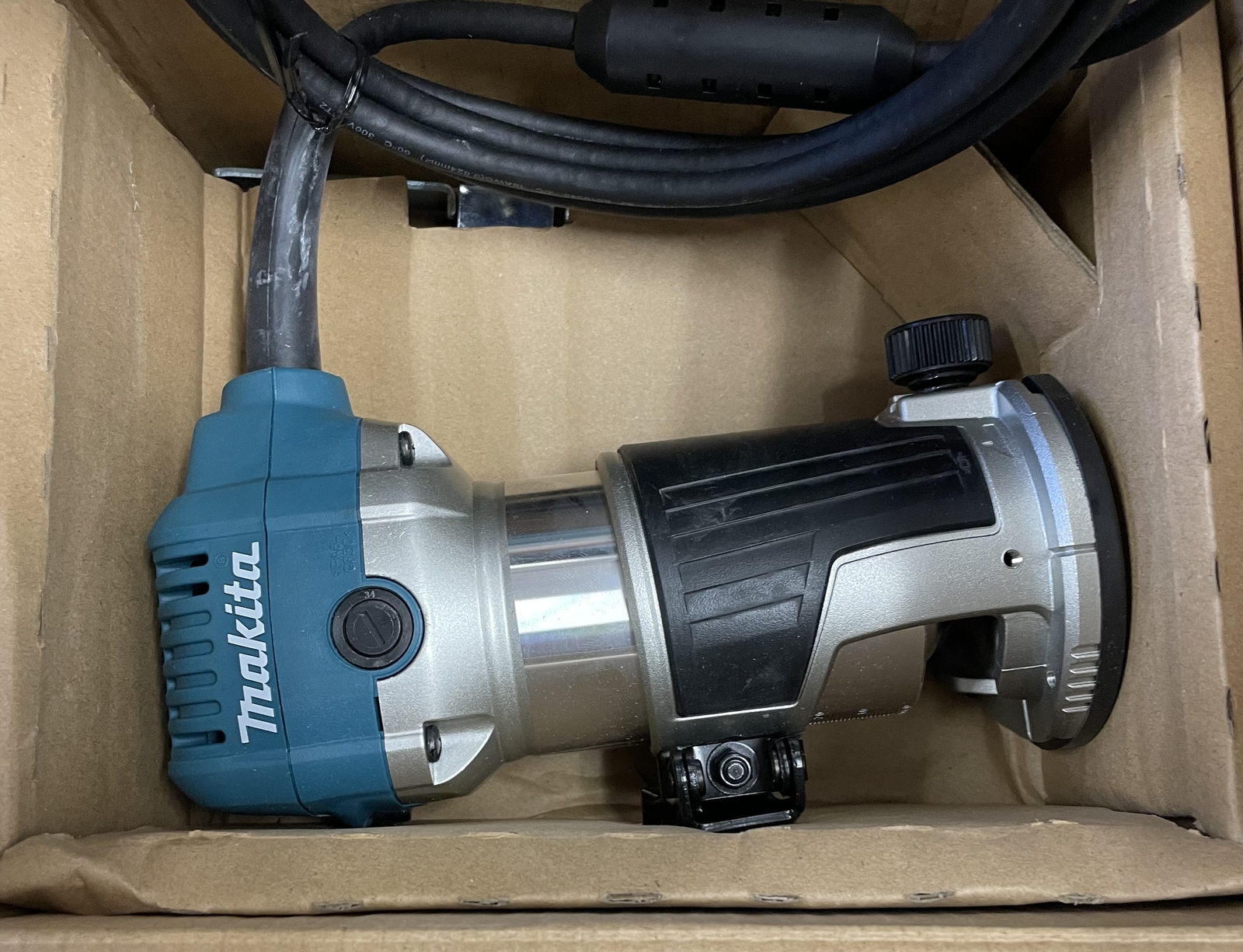 Makita RT0701C 1-1/4 HP Compact Router NEW OPEN BOX | eBay