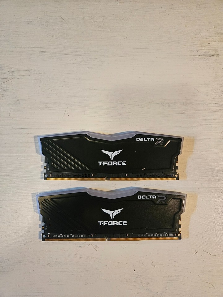 TeamGroup T-Force Delta R 16GB DDR4-3200 PC4-25600 TF3D48G3200HC16FBK ...