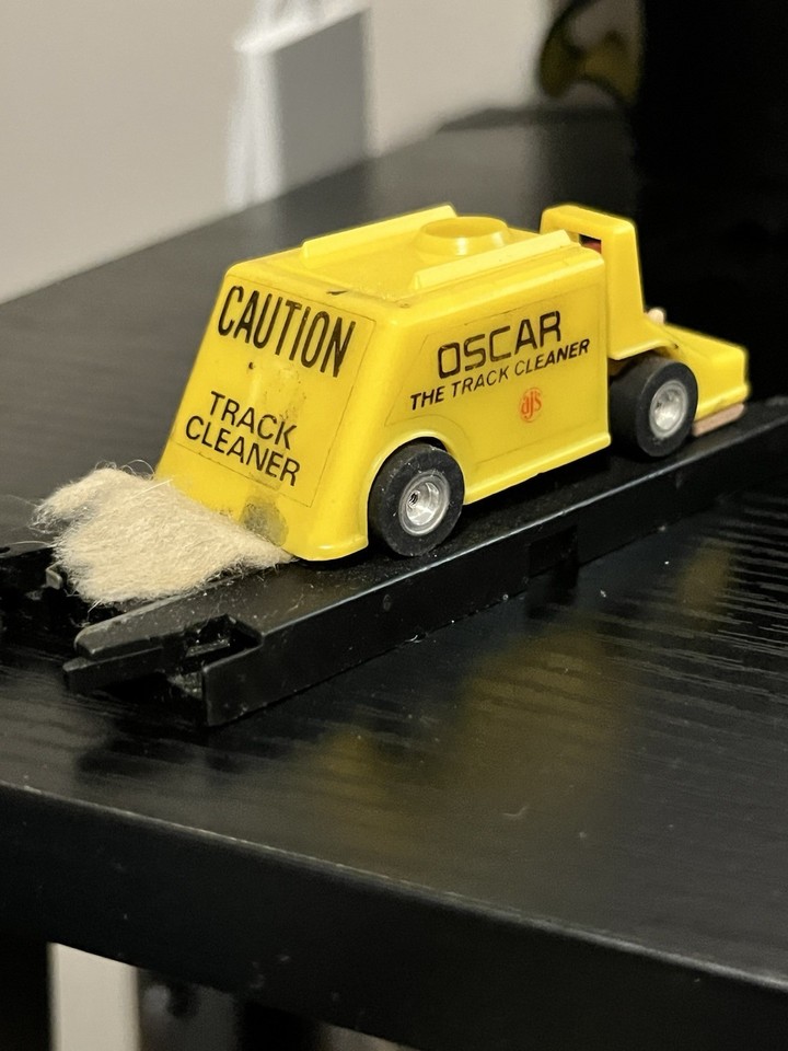AJ'S Twinn K Oscar Track Cleaner HO Car | eBay