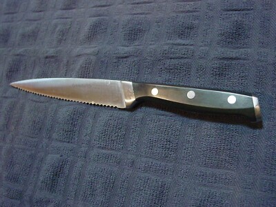 PROFESSIONAL QUALITY CALPHALON 6 INCH SERRATED UTILITY KNIFE CHEF ...
