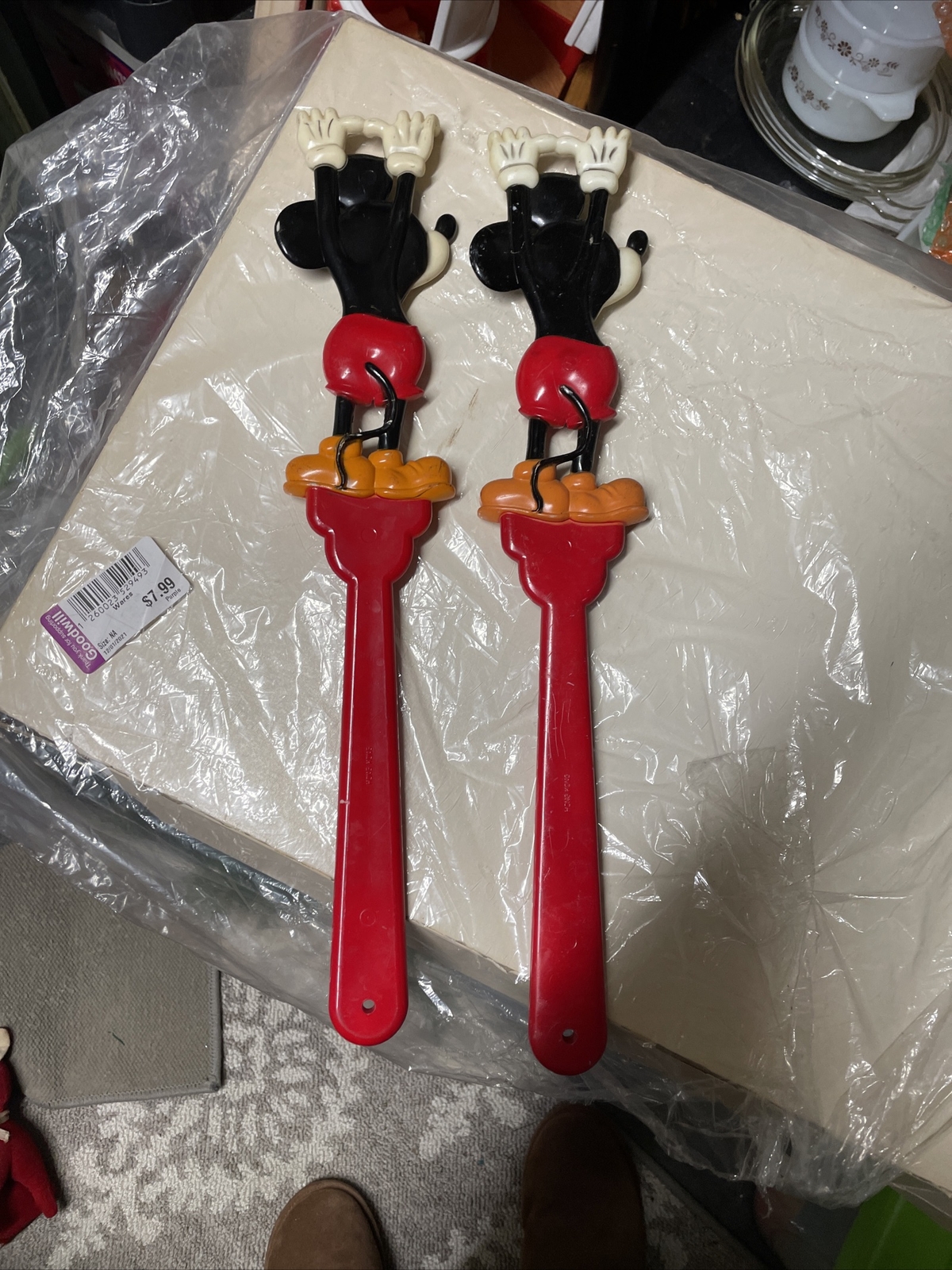 Vintage 1980s Walt Disney World Mickey Mouse Back Scratcher Souvenir ...