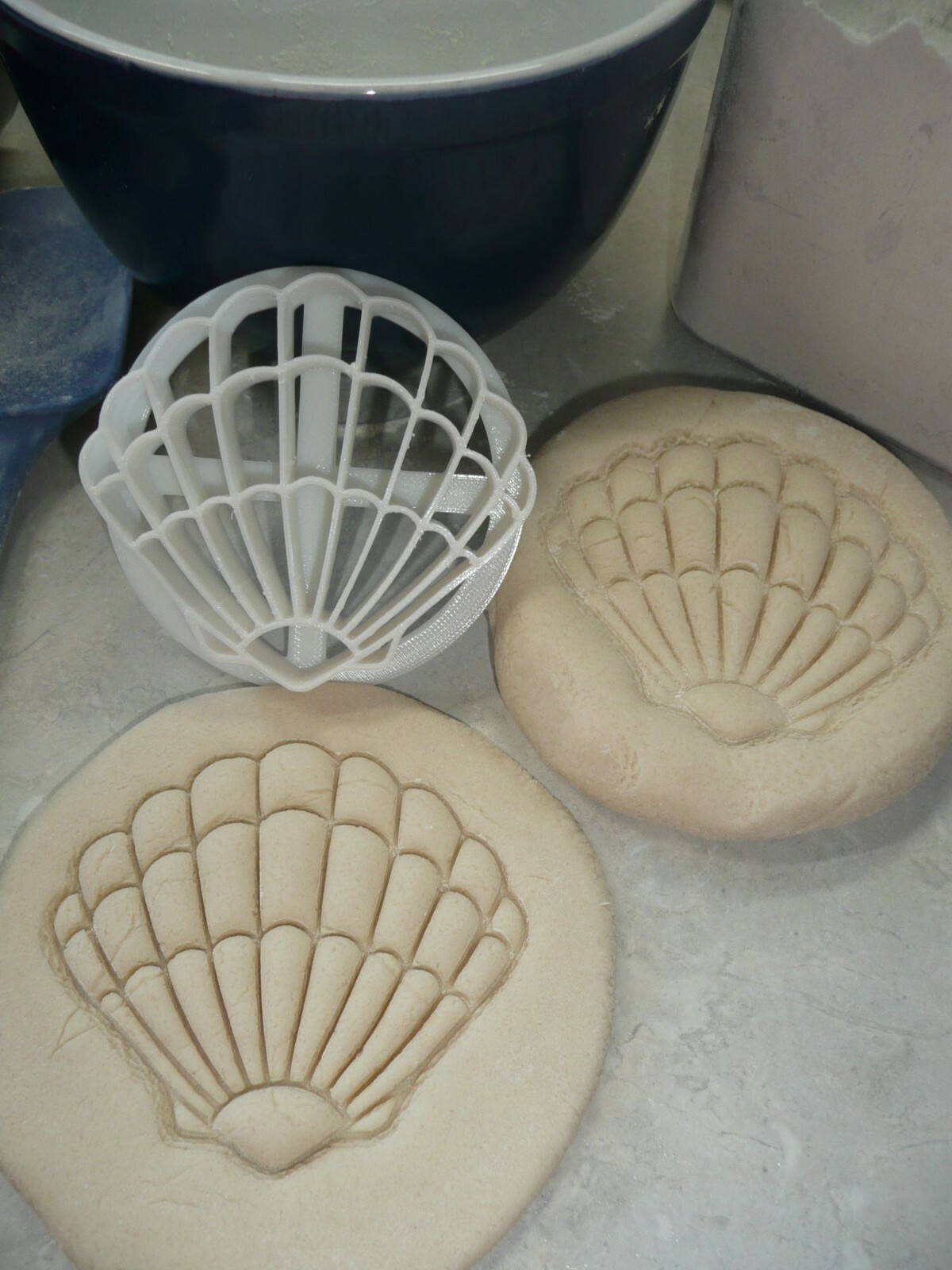 SCALLOPED SHELL DESIGN PATTERN CONCHA CUTTER MEXICAN SWEET BREAD STAMP ...