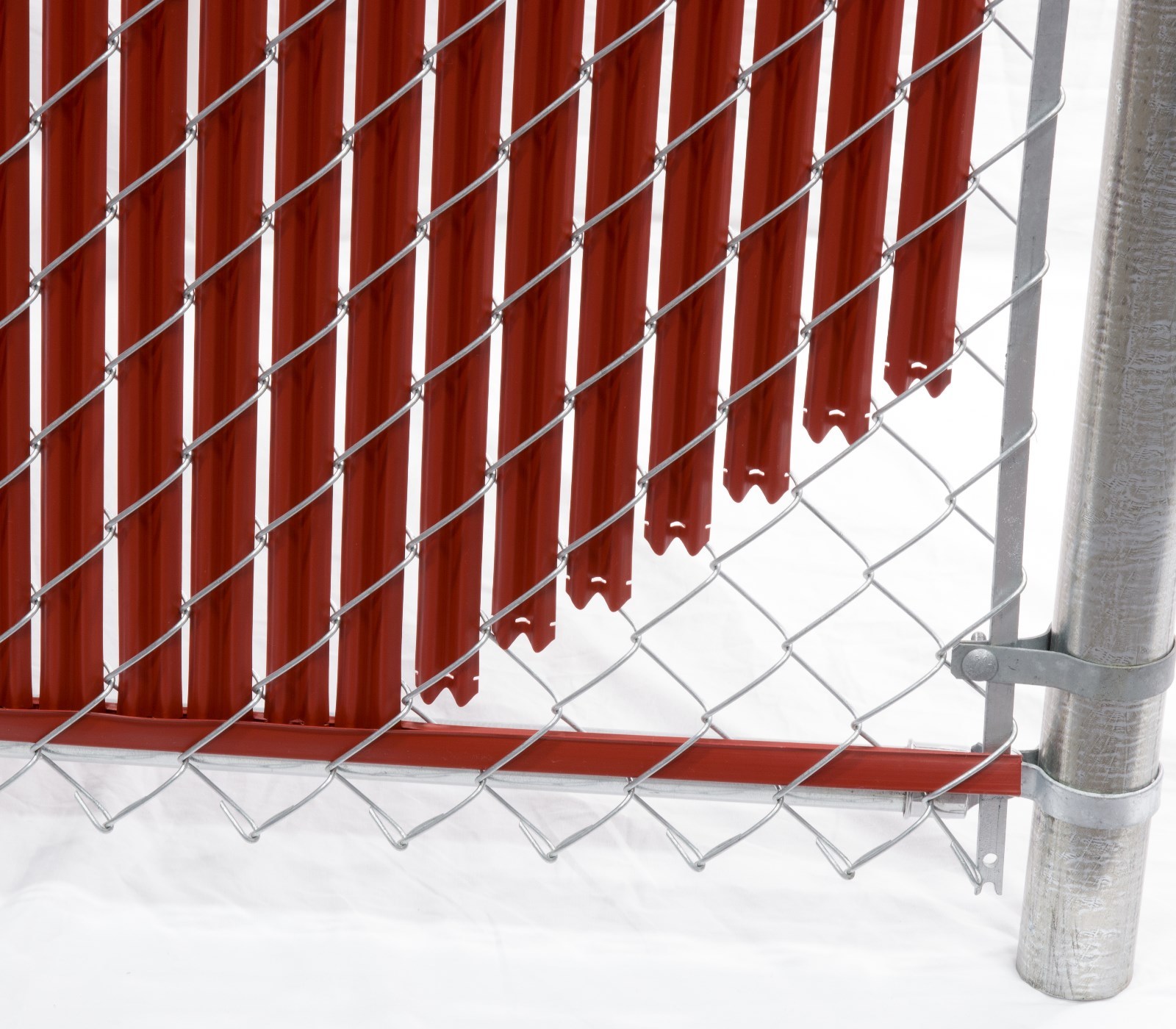 5 ft High Redwood Wave Slat™ Single Wall Privacy Chain Link Fence Slats ...