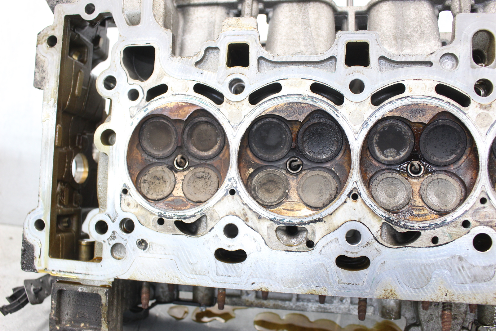 2007-2013 BMW N51 I 3.0L 6-Cylinder SULEV Engine Cylinder Head w Valves ...