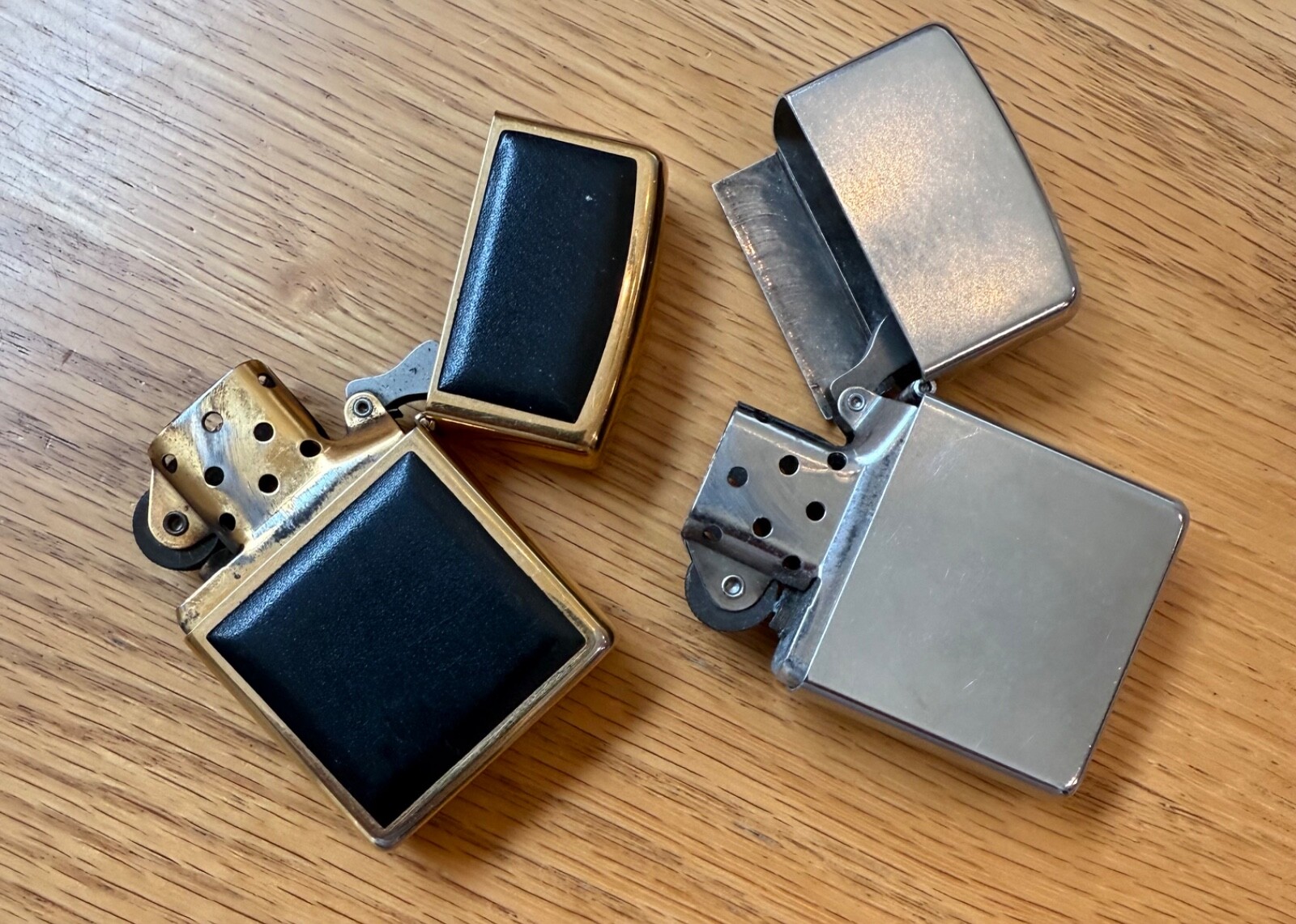LOT OF 2 ZIPPO LIGHTERS USED BRASS & SLOT MACHINE D25 | eBay