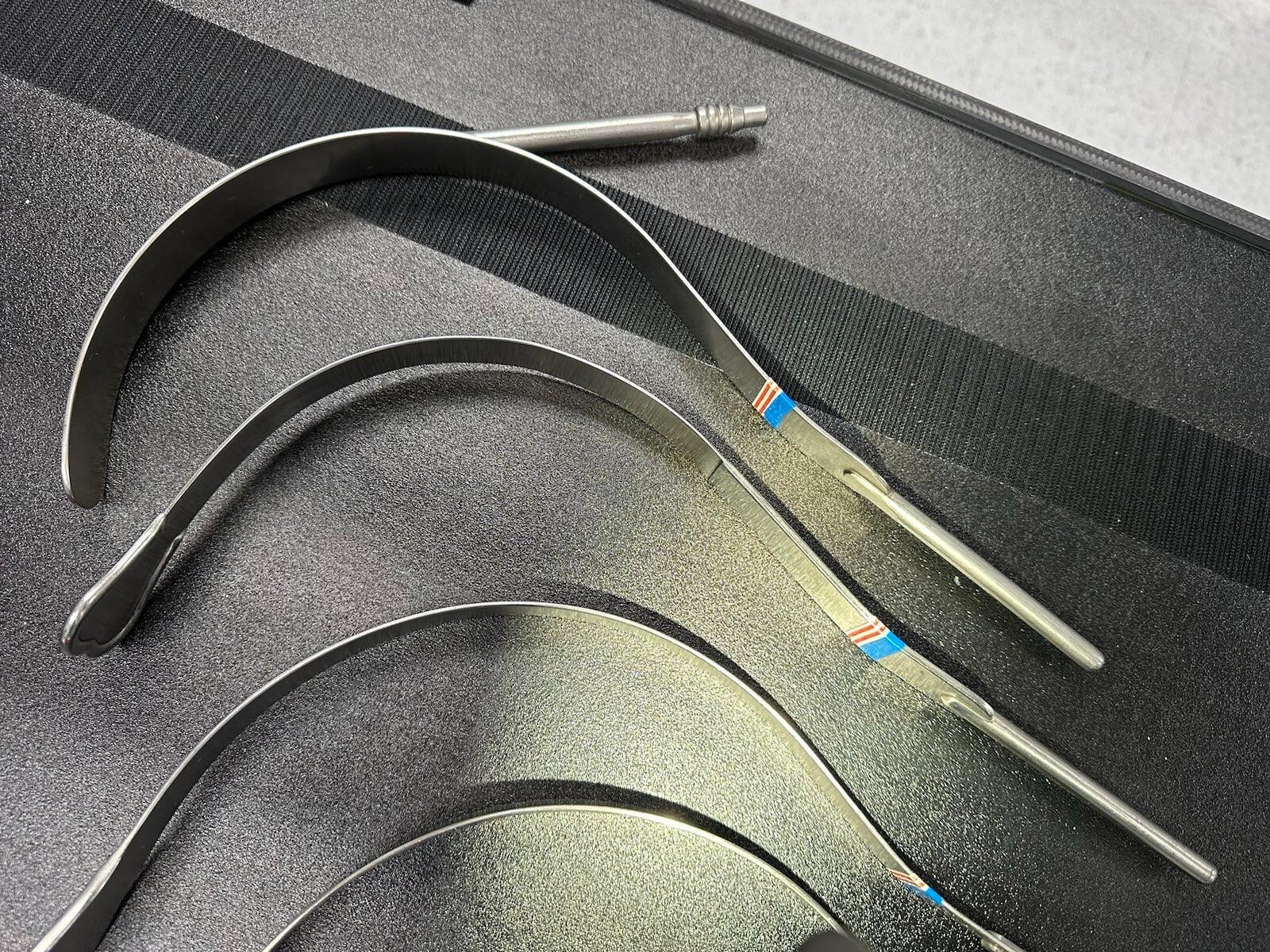 Automated Medical Iron Intern Retractor Rectal Set, Fiber Optic Blades ...