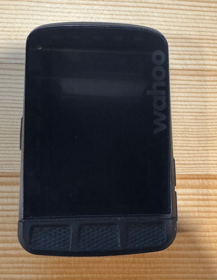 Wahoo ELEMNT ROAM v1 GPS Bike Computer – Excellent Condition | eBay