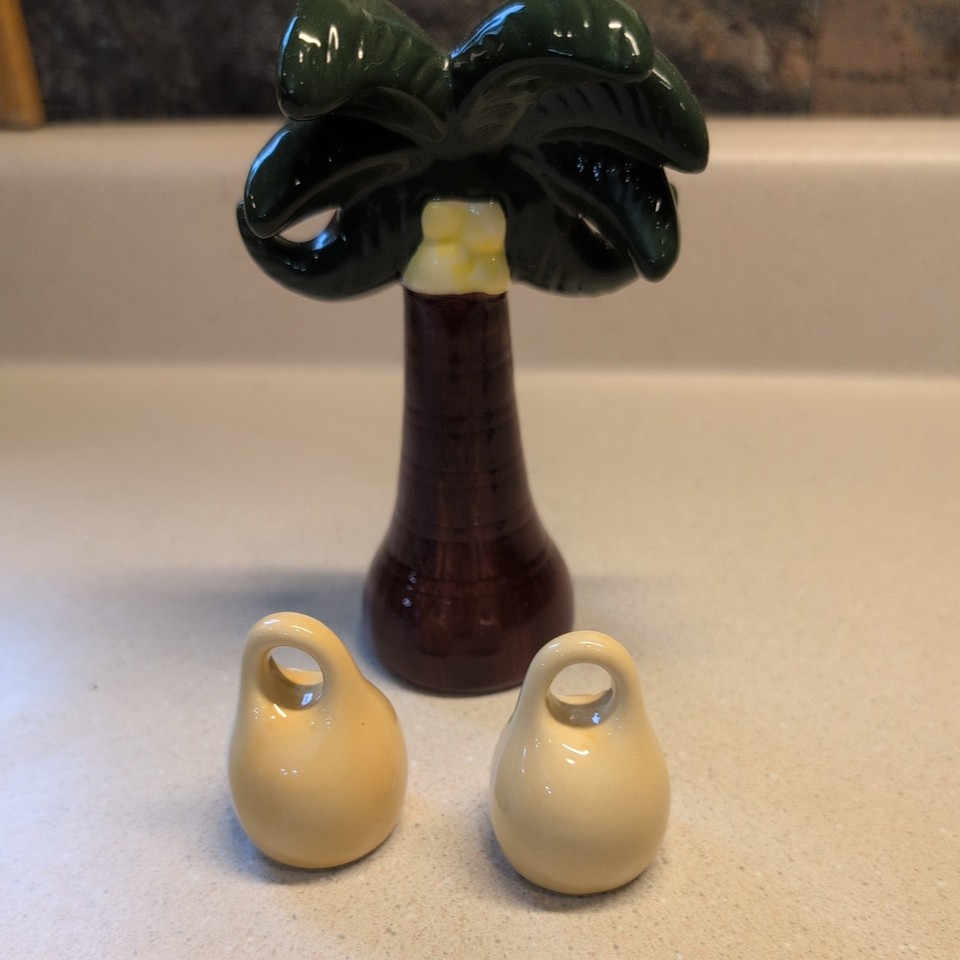 palm tree toothpick holder W/ coconut salt and pepper S&P SPICE SHAKERS ...