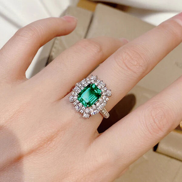 Green Emerald Rectangular Ring Crushed Ice Zircon Silver Plated & Anti ...