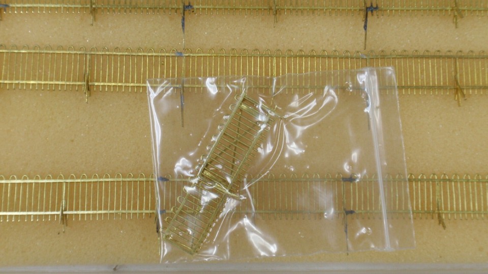 Rail Works brass PRR 300' Standard Inter-Track Fence and Gate | eBay