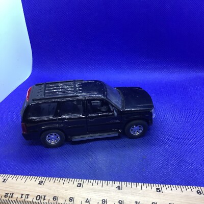 Welly 2002 Cadillac Escalade Red SUV Diecast Car No 2315 | eBay