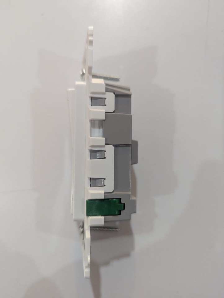 E5601-MW Decora Edge 15 Amp Single Pole Rocker Switch, 10-Pack, White ...
