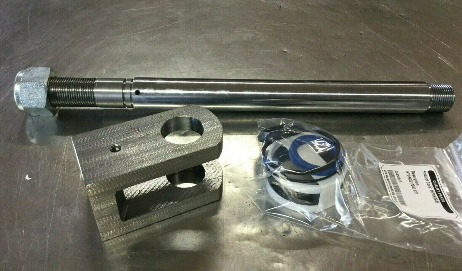 Hydraulic Tilt Cylinder/Ram - Repair Kit - Suit Dingo K93/K94 | eBay ...