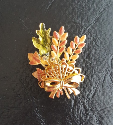 Vintage Signed KC Flower Leaf Enamel Rhinestone Gold Tone Brooch Pin | eBay