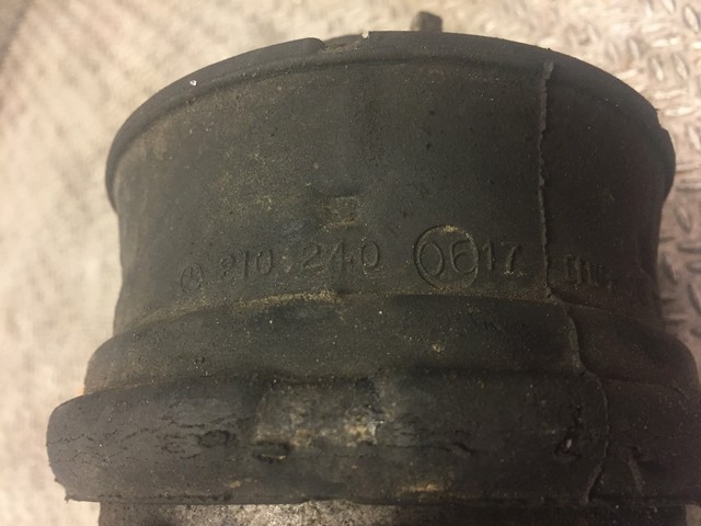 MERCEDES W202 Engine Mount Right Side C Class S202 2.2 CDI 2102400617 ...