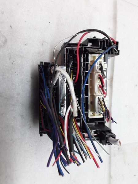 82641-47090 Cabin Fuse Relay Box 2012 TOYOTA PRIUS V HO-106P | eBay