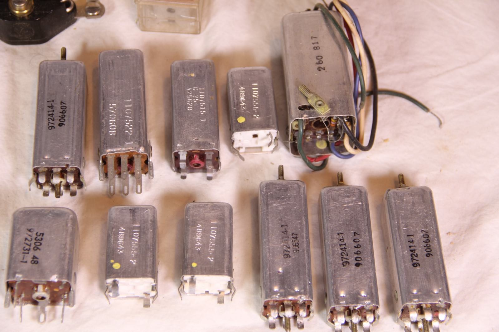 Large Lot of Vintage Radio & TV Components - Mostly Inductors Some Used ...