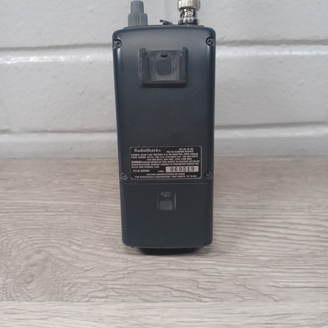 RADIO SHACK PRO 164 TRIPLE TRUNKING MULTI-SYSTEM HANDHELD RADIO SCANNER ...