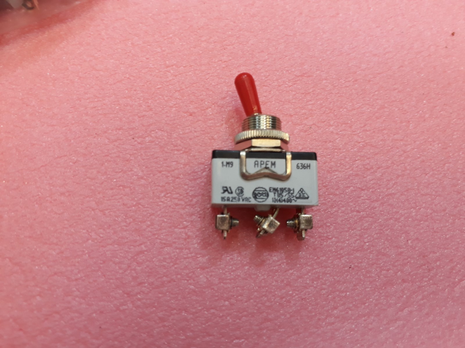 Lot x 11 636H Apem Toggle Switches SPDT 15A 125V 17.5mm On-On | eBay