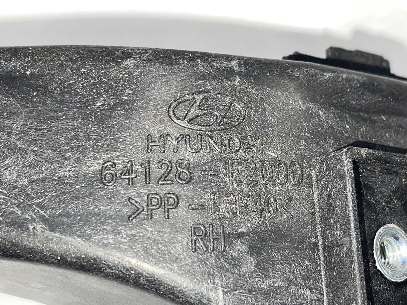 2017 HYUNDAI ELANTRA RIGHT PASSENGER HEADLIGHT SUPPORT BRACKET ...