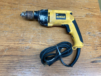 DeWALT DW511 120V 8.5Amp Corded VSR Single Speed 1/2" Hammer Drill ...