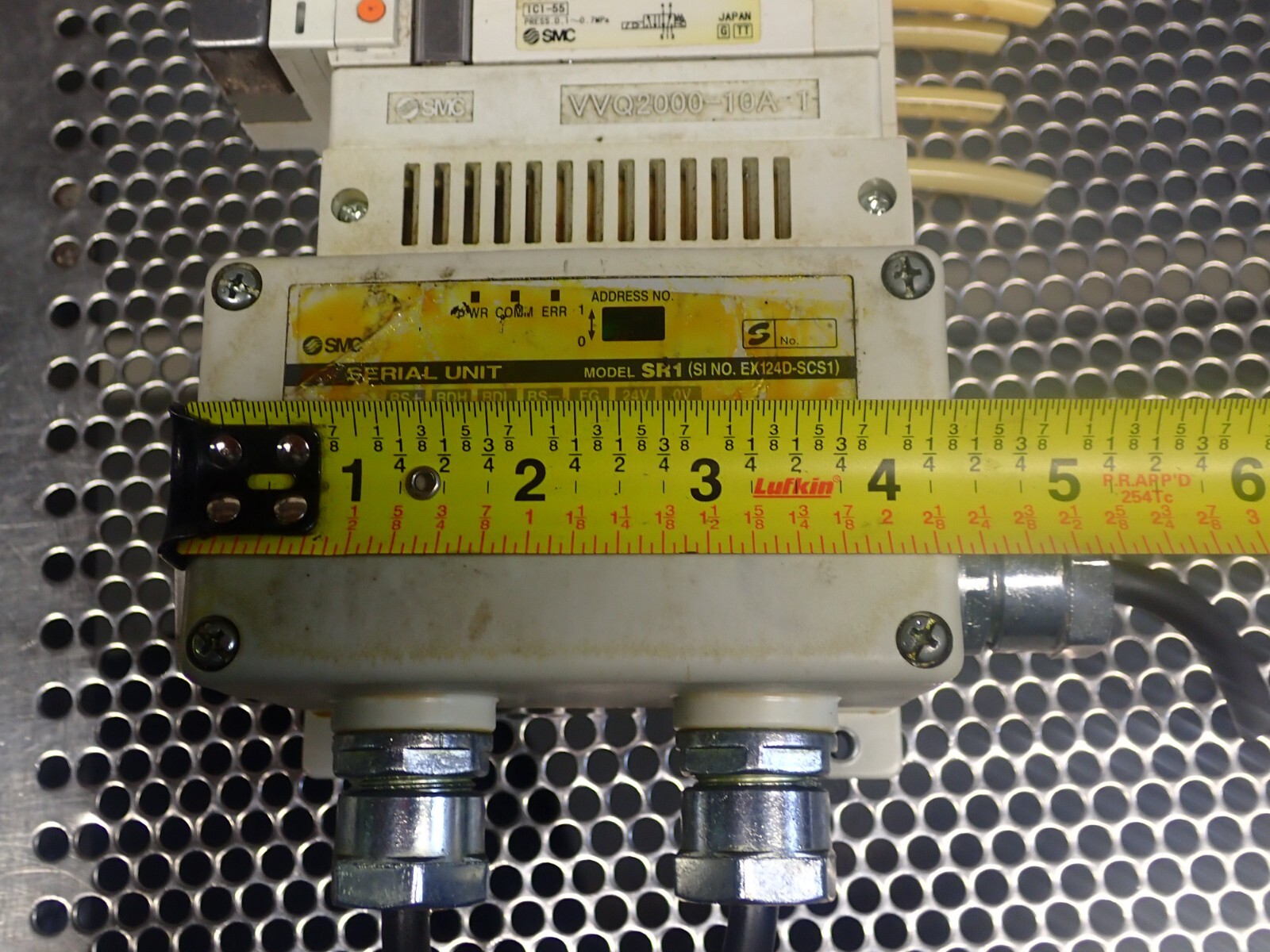 SMC EX124D-SCS1 Serial Unit W/ (3) VQ2100-5W1 & (1) VVQ2000-10A-1 (3 ...