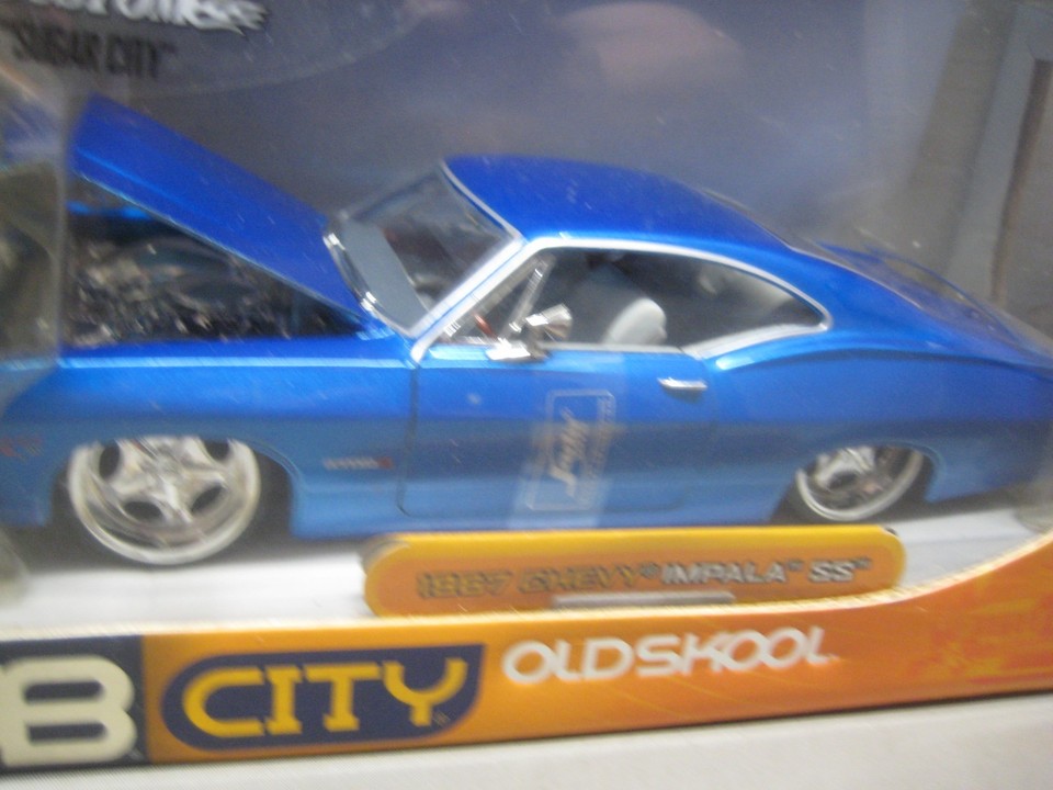 JADA TOYS DUB CITY OLD SKOOL 1/24TH 1967 CHEVY IMPALA SS MINT IN BOX p ...