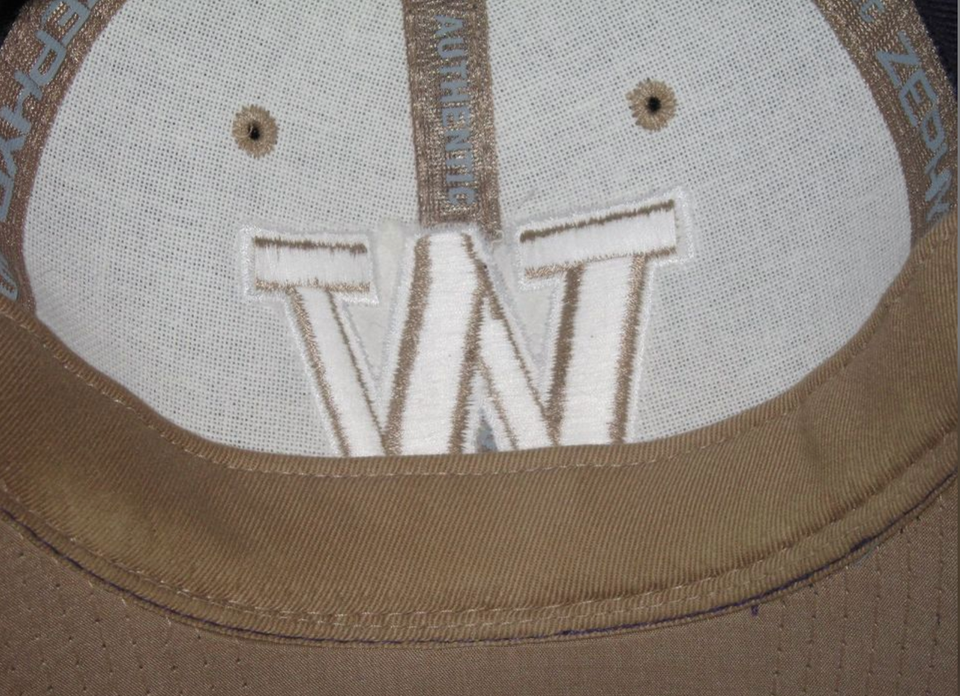 NEW! WASHINGTON HUSKIES NCAA FITTED SIZED ZEPHYR DHS Ball cap HAT 7.25 ...