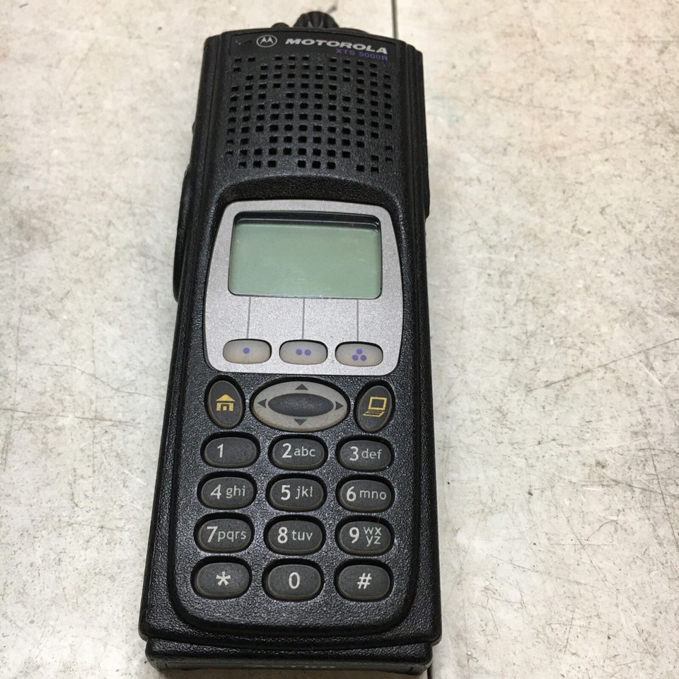 MOTOROLA XTS5000 III VHF 136-174mhz P25 DIGITAL RADIO H18KEH9PW7AN with ...