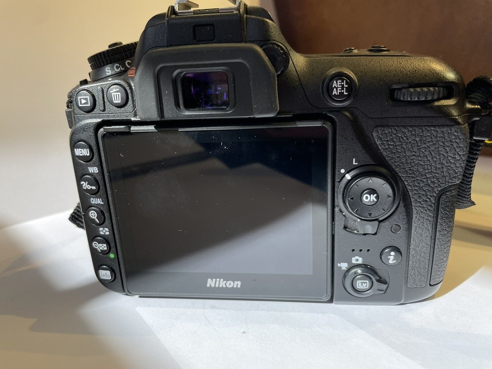 Nikon D7500 20.9MP Digital SLR Camera - Black (Body & lens) READ! I ...