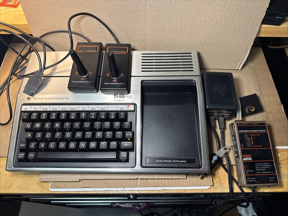 Texas Instruments TI-99/4A Home Computer Bundle - Works | eBay