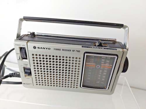 Sanyo RP 7160 VINTAGE 3-Band Receiver Portable MW/LW/FM to 108 ...