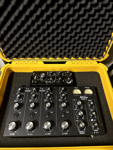 Mastersounds Radius 4 Rotary Mixer w/FX 2nd gen & case Bundle | eBay
