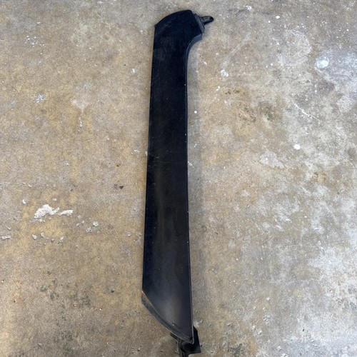 04-08 Chrysler Crossfire Right Side Windshield Molding Trim (Spray ...