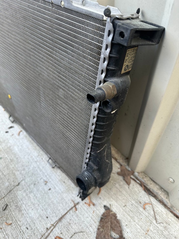 ROLLS-ROYCE COOLANT RADIATOR FOR SILVER SERAPH 99-04 AND BENTLEY ARNAGE ...