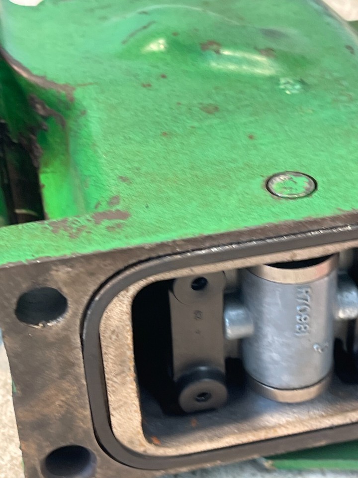 1993 John Deere 8870 Tractor Rear SCV R59629 R70816 | eBay