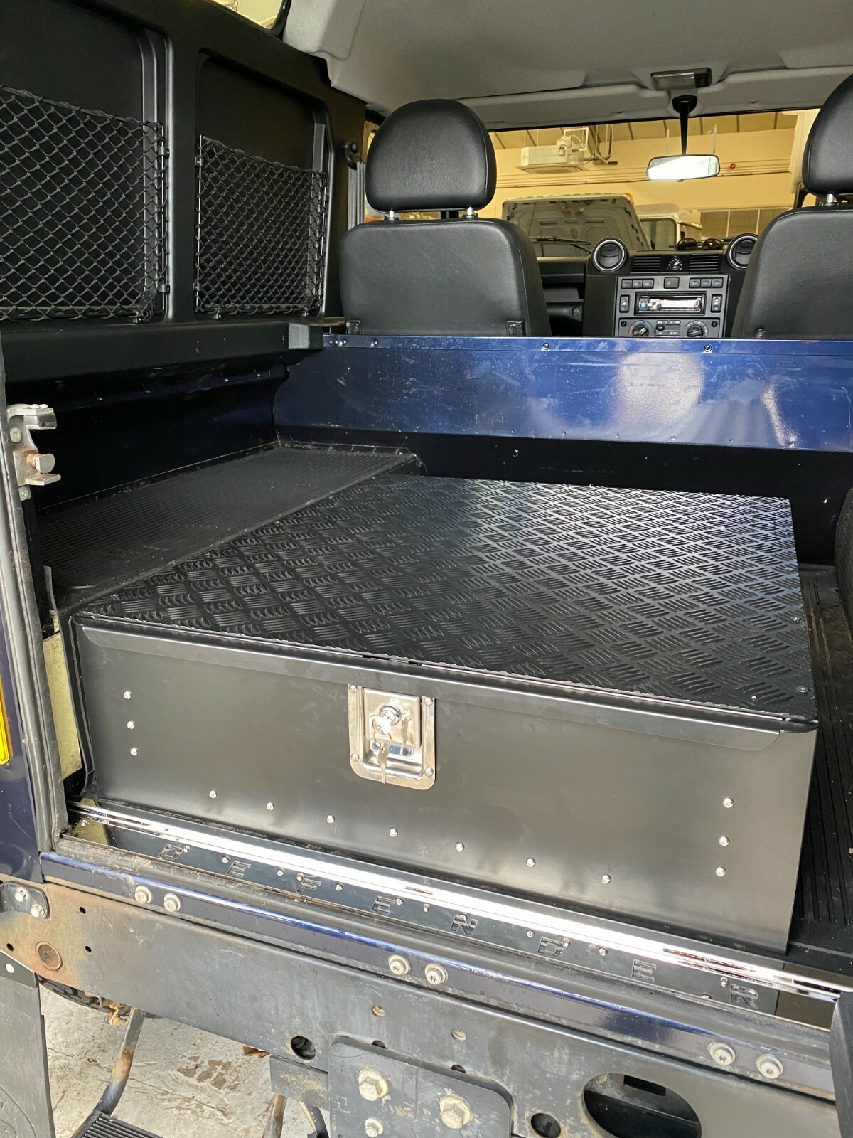 Land Rover Defender Interior Accessories | Cabinets Matttroy