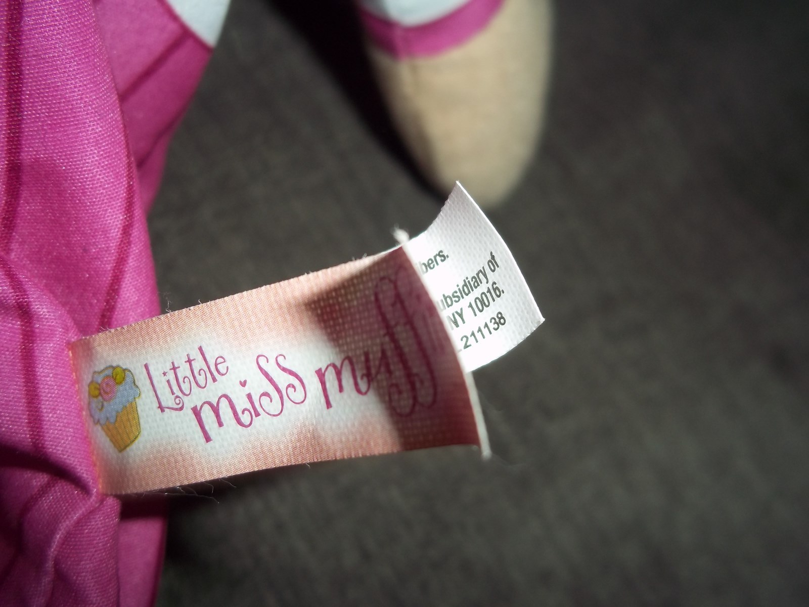 LITTLE MISS MUFFIN PLUSH DOLL FIGURE CUPCAKE BAKERS GIRL DOLL 2011 ...