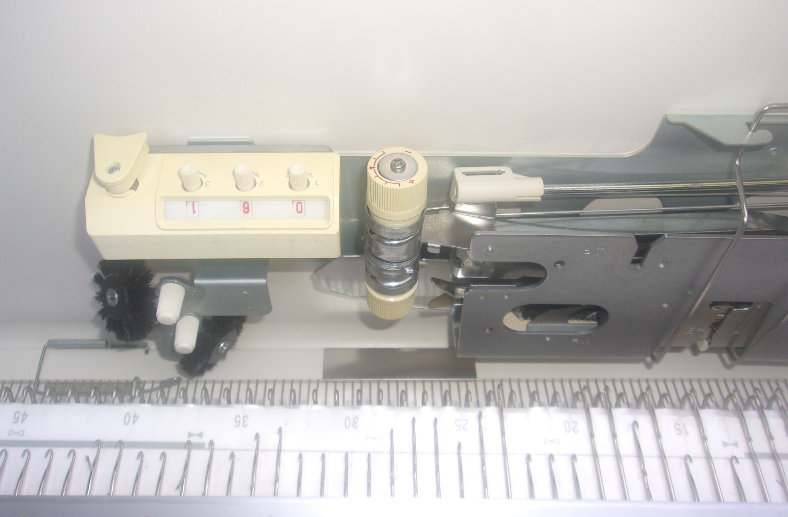 BROTHER KNITTING MACHINE KH 260 IN VERY GOOD CONDITION LOCAL PICK UP ...